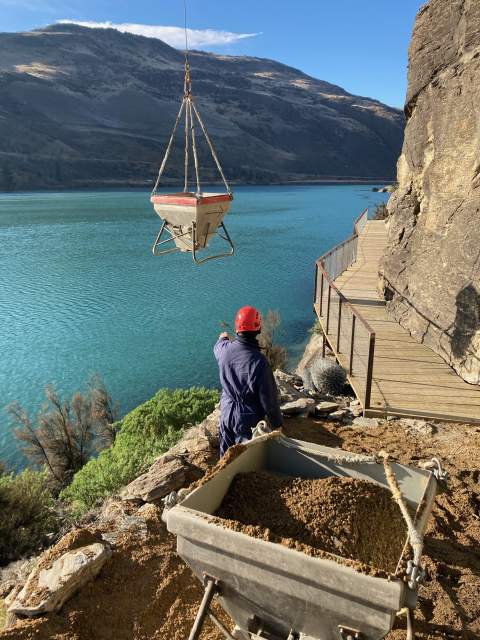VIDEO: Constructing the Lake Dunstan Trail. | Otago Trail Hub